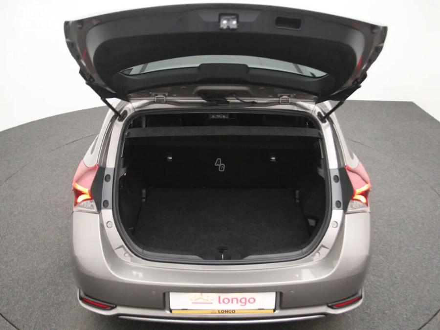 Brown Toyota Auris 2015 in Vilnius, with an engine capacity of 1.80 L and mileage of 149 thousand km for 12199 €, photo 33 on AUTOMOTO.COM.LV