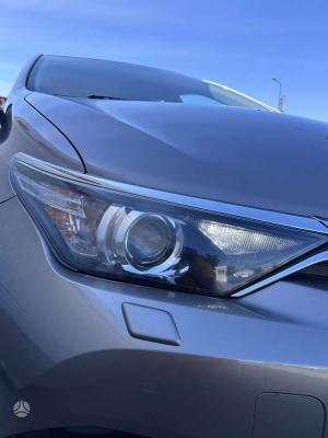 Brūns Toyota Auris 2015 Ukmergė, ar dzinēja tilpumu 1.60 L un nobraukumu 205 tūkst. km par 6999 €, foto 7 vietnē AUTOMOTO.COM.LV