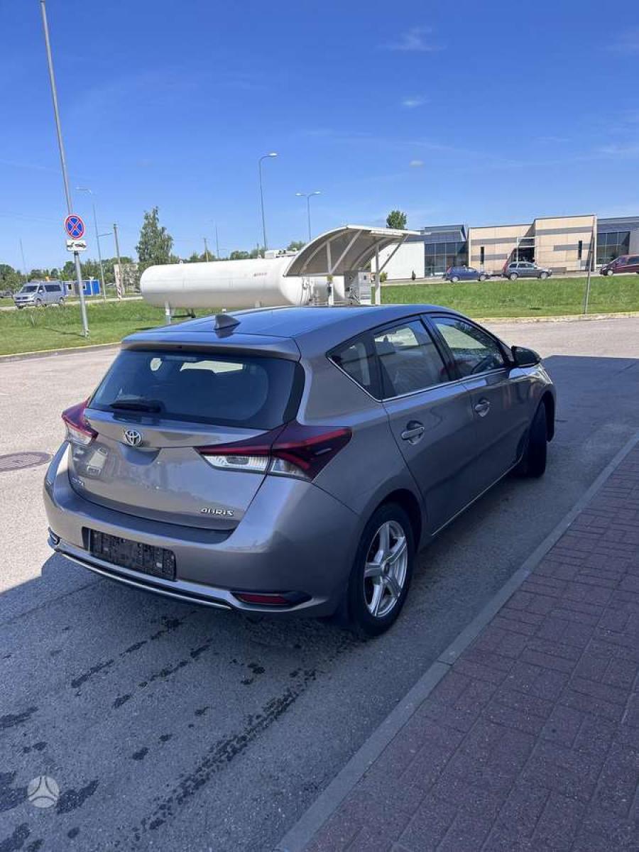 Brūns Toyota Auris 2015 Ukmergė, ar dzinēja tilpumu 1.60 L un nobraukumu 205 tūkst. km par 6999 €, foto 18 vietnē AUTOMOTO.COM.LV