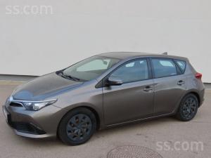 Brūns Toyota Auris 2016 Madona, ar dzinēja tilpumu 1.40 L un nobraukumu 308 tūkst. km par 5950 €, foto  vietnē AUTOMOTO.COM.LV