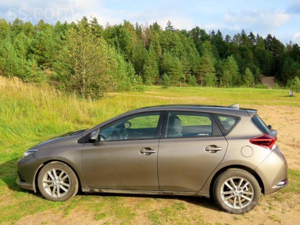 Brūns Toyota Auris 2016 Madona, ar dzinēja tilpumu 1.40 L un nobraukumu 308 tūkst. km par 5950 €, foto 8 vietnē AUTOMOTO.COM.LV
