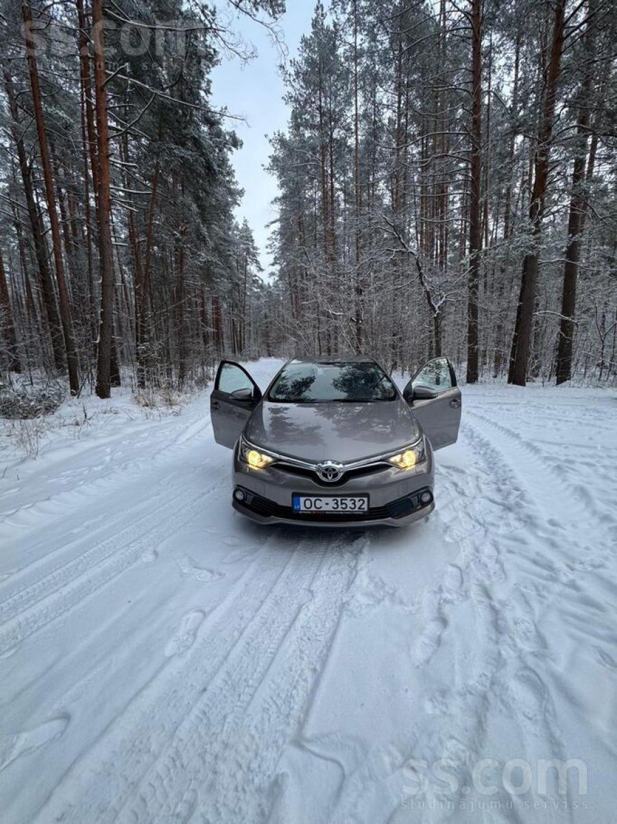 Brūns Toyota Auris 2016 Rīga, ar dzinēja tilpumu 1.60 L un nobraukumu 154 tūkst. km par 8400 €, foto 4 vietnē AUTOMOTO.COM.LV