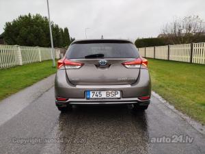 Brown Toyota Auris 2016 in Tallinn, with an engine capacity of 1.80 L and mileage of 211 thousand km for 9500 €, photo 8 on AUTOMOTO.COM.LV