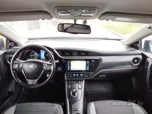 Brown Toyota Auris 2016 in Tallinn, with an engine capacity of 1.80 L and mileage of 211 thousand km for 9500 €, photo 12 on AUTOMOTO.COM.LV