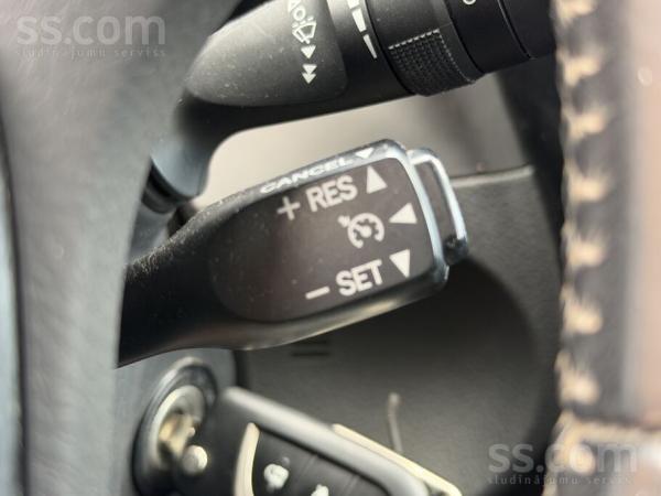 Brūns Toyota Auris 2018 Rīga, ar dzinēja tilpumu 1.60 L un nobraukumu 229 tūkst. km par 10300 €, foto 8 vietnē AUTOMOTO.COM.LV