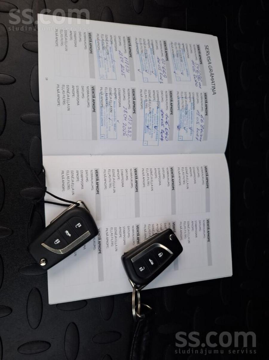 Brūns Toyota Auris 2018 Rīga, ar dzinēja tilpumu 1.60 L un nobraukumu 137 tūkst. km par 9500 €, foto 7 vietnē AUTOMOTO.COM.LV