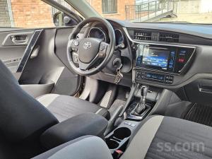 Brūns Toyota Auris 2018 Rīga, ar dzinēja tilpumu 1.20 L un nobraukumu 119 tūkst. km par 9900 €, foto 8 vietnē AUTOMOTO.COM.LV