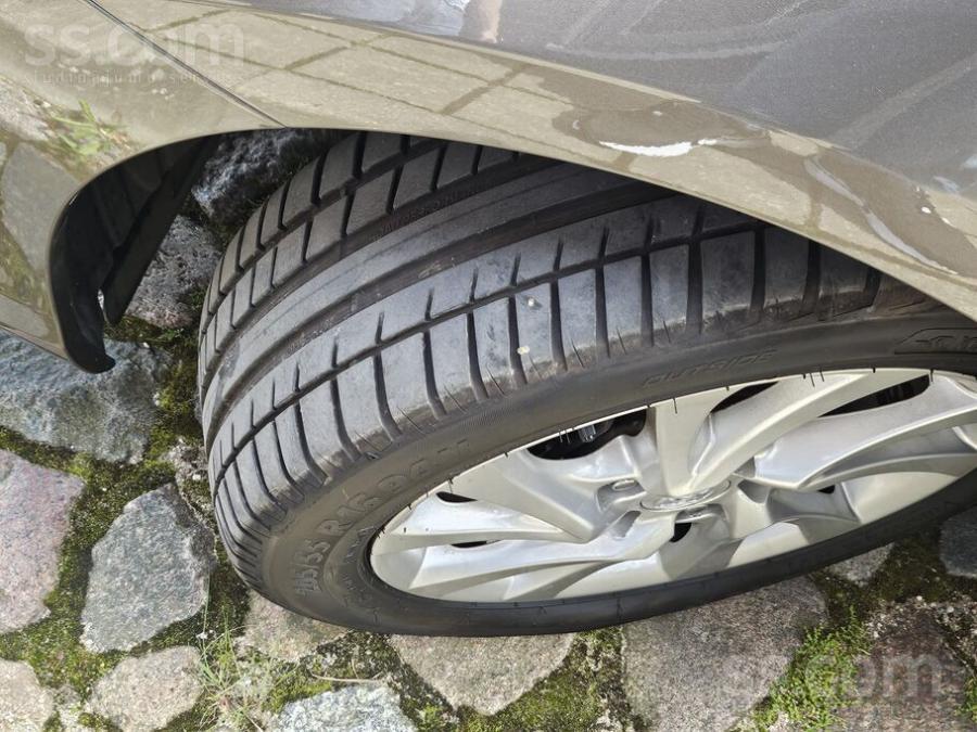 Brūns Toyota Auris 2018 Rīga, ar dzinēja tilpumu 1.20 L un nobraukumu 119 tūkst. km par 9900 €, foto 31 vietnē AUTOMOTO.COM.LV