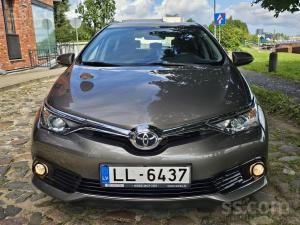 Brūns Toyota Auris 2018 Rīga, ar dzinēja tilpumu 1.20 L un nobraukumu 119 tūkst. km par 9900 €, foto 34 vietnē AUTOMOTO.COM.LV