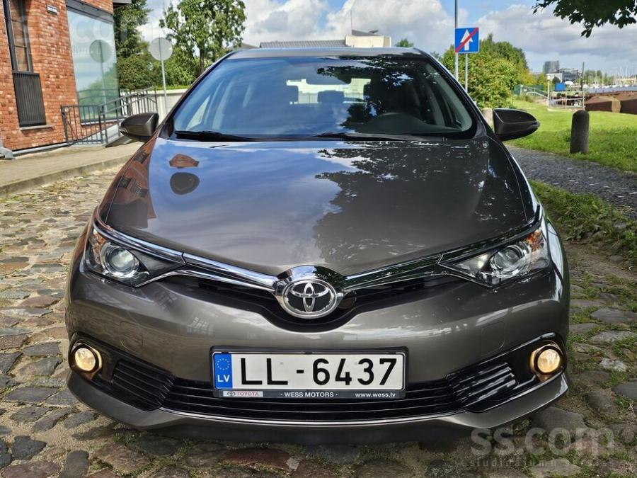 Brūns Toyota Auris 2018 Rīga, ar dzinēja tilpumu 1.20 L un nobraukumu 119 tūkst. km par 9900 €, foto 34 vietnē AUTOMOTO.COM.LV