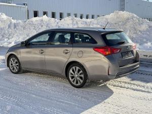 Brūns Toyota Auris 2013 Šauļi, ar dzinēja tilpumu 1.80 L un nobraukumu 208 tūkst. km par 8870 €, foto 9 vietnē AUTOMOTO.COM.LV