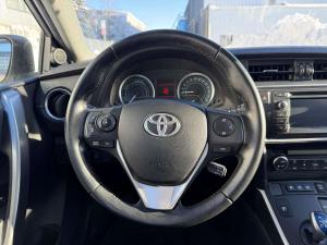 Brūns Toyota Auris 2013 Šauļi, ar dzinēja tilpumu 1.80 L un nobraukumu 208 tūkst. km par 8870 €, foto 25 vietnē AUTOMOTO.COM.LV
