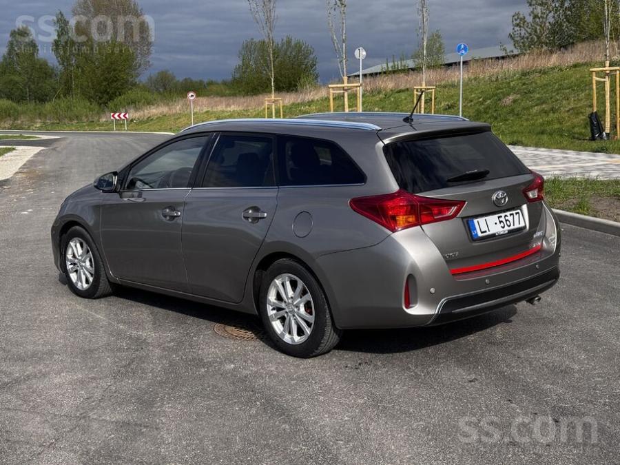 Brūns Toyota Auris 2013 Aizkraukle, ar dzinēja tilpumu 2.00 L un nobraukumu 314 tūkst. km par 6300 €, foto 6 vietnē AUTOMOTO.COM.LV