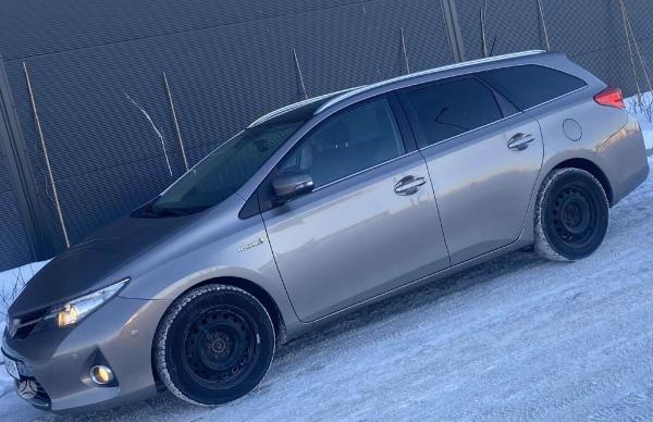 Brūns Toyota Auris 2014 Viļņa, ar dzinēja tilpumu 1.80 L un nobraukumu 228 tūkst. km par 8999 €, foto 8 vietnē AUTOMOTO.COM.LV