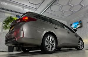 Brown Toyota Auris 2014 in Kaunas, with an engine capacity of 1.80 L and mileage of 280 thousand km for 7950 €, photo 10 on AUTOMOTO.COM.LV