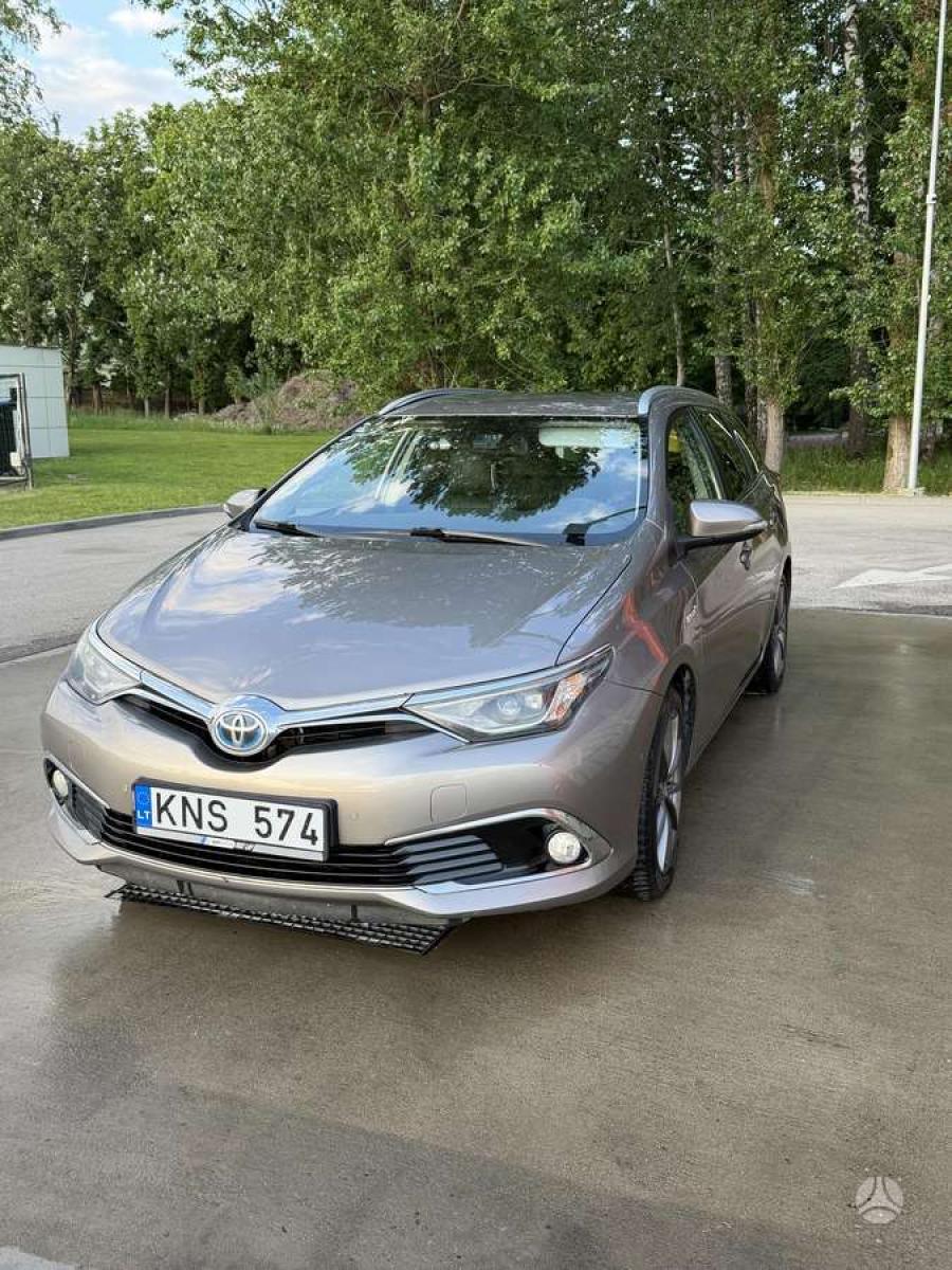 Brūns Toyota Auris 2015 Kauņa, ar dzinēja tilpumu 1.80 L un nobraukumu 324 tūkst. km par 8500 €, foto 1 vietnē AUTOMOTO.COM.LV