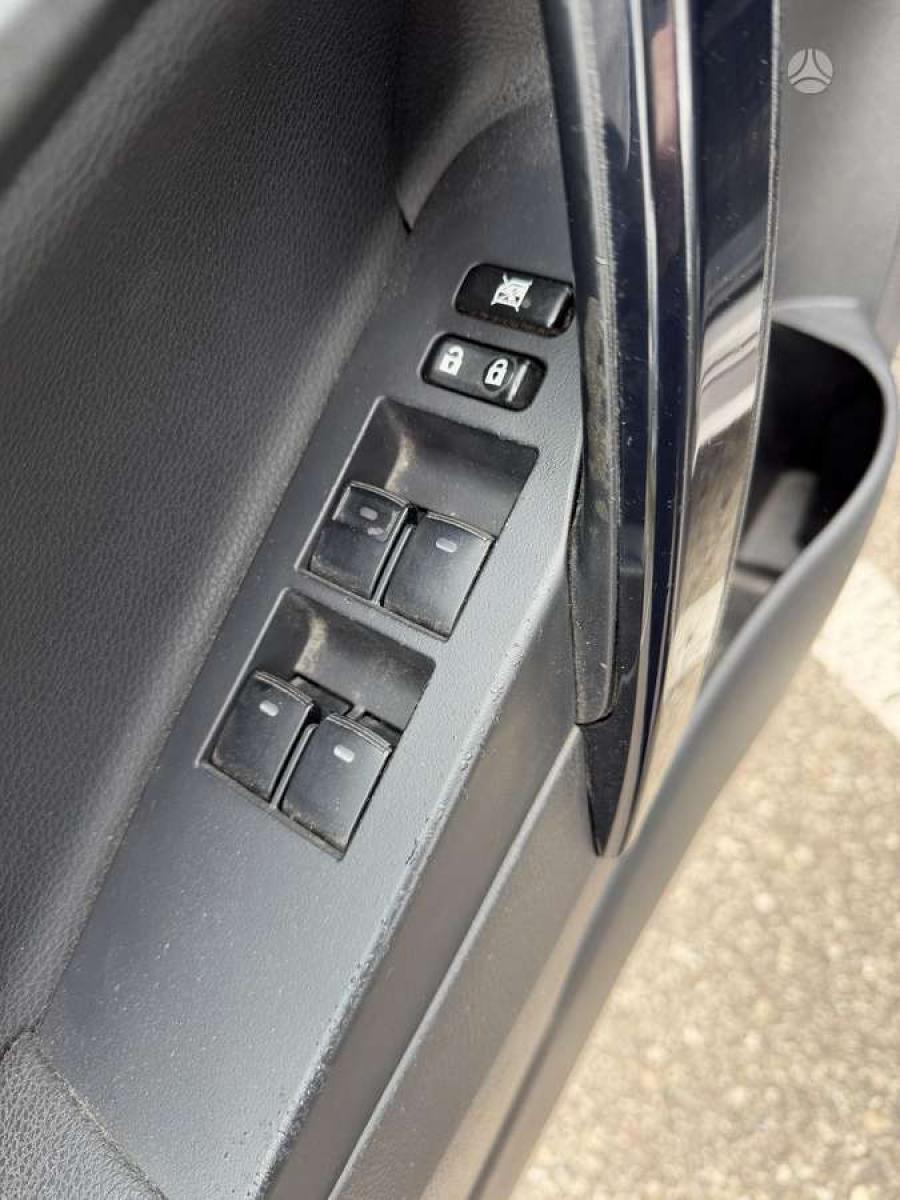 Brūns Toyota Auris 2015 Kauņa, ar dzinēja tilpumu 1.80 L un nobraukumu 324 tūkst. km par 8500 €, foto 11 vietnē AUTOMOTO.COM.LV