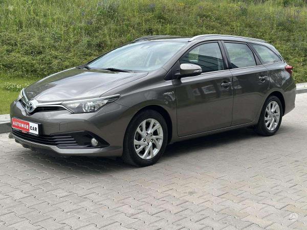 Brown Toyota Auris 2017 in Vilnius, with an engine capacity of 1.80 L and mileage of 264 thousand km for 10200 €, photo 5 on AUTOMOTO.COM.LV