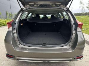 Brown Toyota Auris 2017 in Vilnius, with an engine capacity of 1.80 L and mileage of 264 thousand km for 10200 €, photo 14 on AUTOMOTO.COM.LV