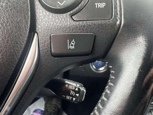 Brown Toyota Auris 2017 in Vilnius, with an engine capacity of 1.80 L and mileage of 264 thousand km for 10200 €, photo 34 on AUTOMOTO.COM.LV