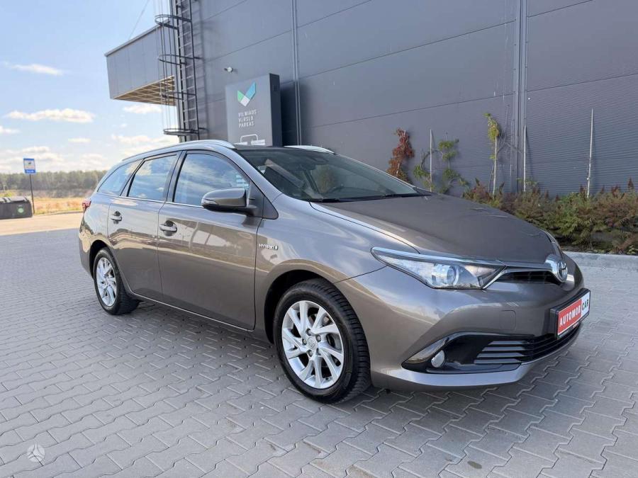 Brūns Toyota Auris 2017 Viļņa, ar dzinēja tilpumu 1.80 L un nobraukumu 173 tūkst. km par 11800 €, foto 5 vietnē AUTOMOTO.COM.LV