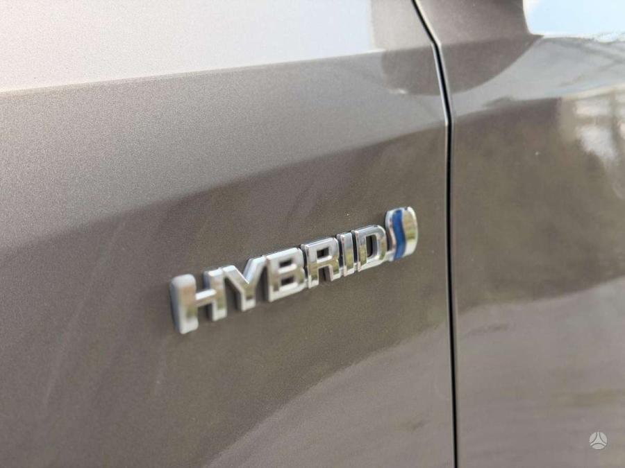Brūns Toyota Auris 2017 Viļņa, ar dzinēja tilpumu 1.80 L un nobraukumu 173 tūkst. km par 11800 €, foto 12 vietnē AUTOMOTO.COM.LV
