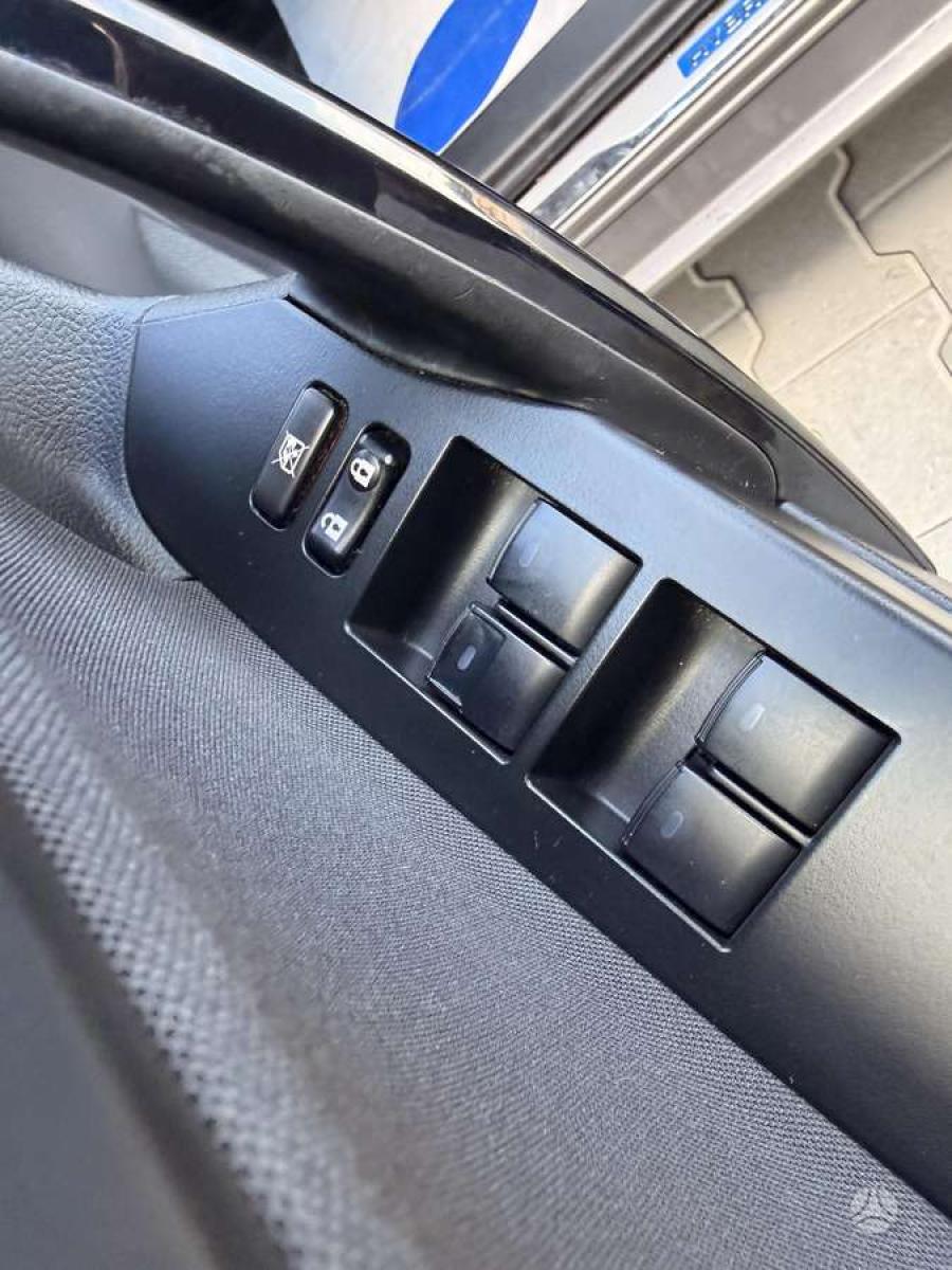 Brūns Toyota Auris 2017 Viļņa, ar dzinēja tilpumu 1.80 L un nobraukumu 173 tūkst. km par 11800 €, foto 15 vietnē AUTOMOTO.COM.LV