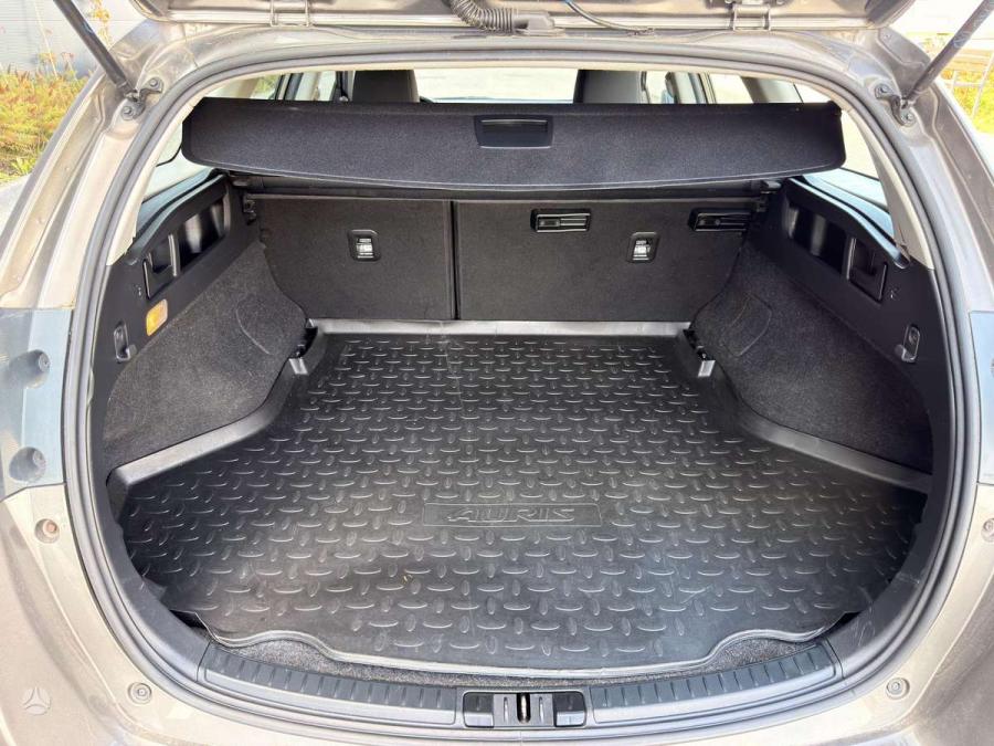 Brūns Toyota Auris 2017 Viļņa, ar dzinēja tilpumu 1.80 L un nobraukumu 173 tūkst. km par 11800 €, foto 18 vietnē AUTOMOTO.COM.LV