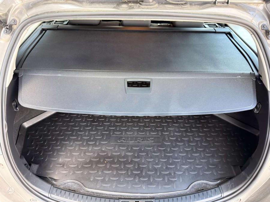 Brūns Toyota Auris 2017 Viļņa, ar dzinēja tilpumu 1.80 L un nobraukumu 173 tūkst. km par 11800 €, foto 19 vietnē AUTOMOTO.COM.LV