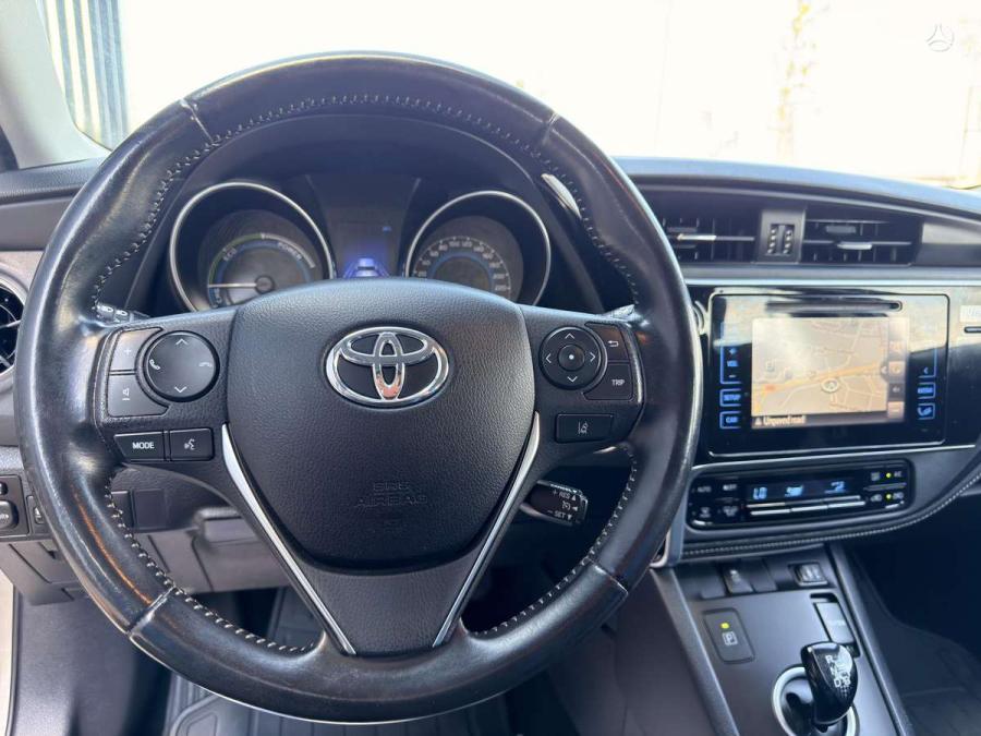 Brūns Toyota Auris 2017 Viļņa, ar dzinēja tilpumu 1.80 L un nobraukumu 173 tūkst. km par 11800 €, foto 23 vietnē AUTOMOTO.COM.LV
