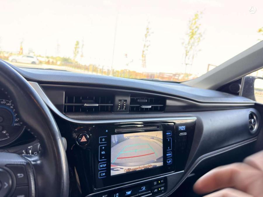 Brūns Toyota Auris 2017 Viļņa, ar dzinēja tilpumu 1.80 L un nobraukumu 173 tūkst. km par 11800 €, foto 25 vietnē AUTOMOTO.COM.LV