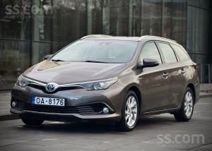 Brūns Toyota Auris 2018 Rīga, ar dzinēja tilpumu 1.80 L un nobraukumu 188 tūkst. km par 10900 €, foto 2 vietnē AUTOMOTO.COM.LV