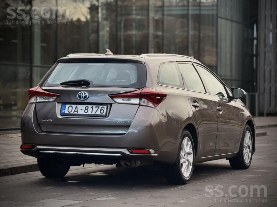 Brūns Toyota Auris 2018 Rīga, ar dzinēja tilpumu 1.80 L un nobraukumu 188 tūkst. km par 10900 €, foto 6 vietnē AUTOMOTO.COM.LV