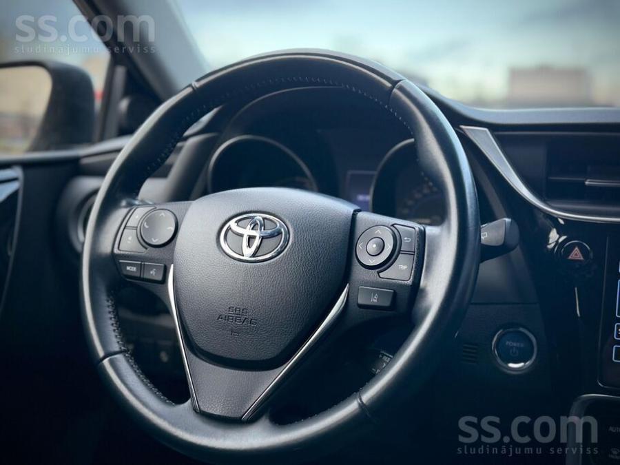 Brūns Toyota Auris 2018 Rīga, ar dzinēja tilpumu 1.80 L un nobraukumu 188 tūkst. km par 10900 €, foto 15 vietnē AUTOMOTO.COM.LV