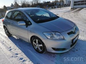 Toyota Auris 2008 Rīga, ar dzinēja tilpumu 2.00 L un nobraukumu 275 tūkst. km par 2100 €, foto  vietnē AUTOMOTO.COM.LV