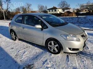 Toyota Auris 2008 Rīga, ar dzinēja tilpumu 2.00 L un nobraukumu 275 tūkst. km par 2100 €, foto 7 vietnē AUTOMOTO.COM.LV
