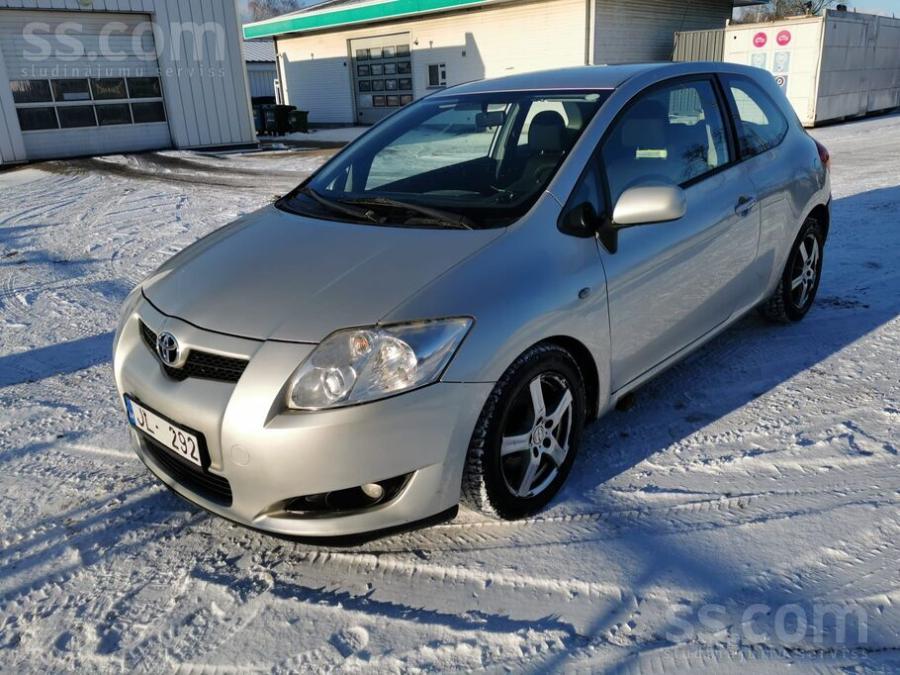Toyota Auris 2008 Rīga, ar dzinēja tilpumu 2.00 L un nobraukumu 275 tūkst. km par 2100 €, foto 8 vietnē AUTOMOTO.COM.LV