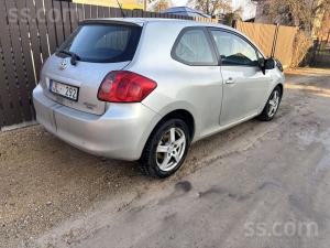 Тойота Аурис 2008 в Рига, объемом двигателя 2.00 л и пробегом 275 тыс. км за 2100 €, фото 3 на AUTOMOTO.COM.LV