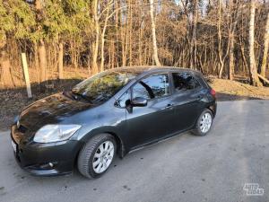 Zaļš Toyota Auris 2007 Klaipėda, ar dzinēja tilpumu 1.60 L un nobraukumu 181 tūkst. km par 3500 €, foto  vietnē AUTOMOTO.COM.LV