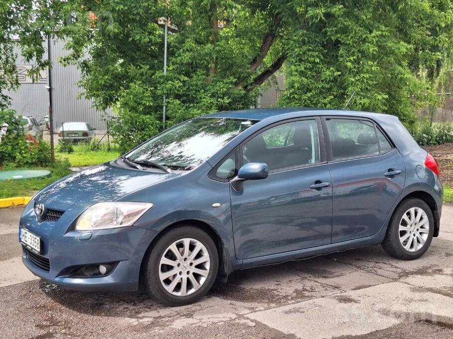 Zaļš Toyota Auris 2008 Rīga, ar dzinēja tilpumu 1.60 L un nobraukumu 223 tūkst. km par 2450 €, foto 4 vietnē AUTOMOTO.COM.LV