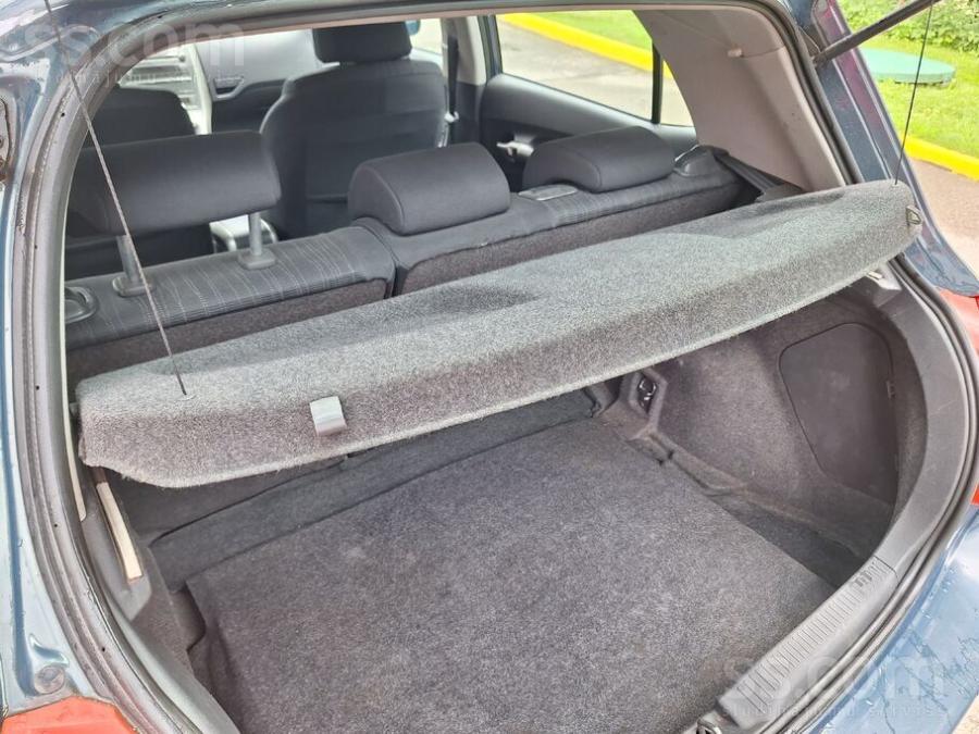 Zaļš Toyota Auris 2008 Rīga, ar dzinēja tilpumu 1.60 L un nobraukumu 223 tūkst. km par 2450 €, foto 10 vietnē AUTOMOTO.COM.LV