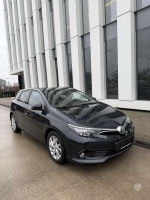 Zaļš Toyota Auris 2016 Viļņa, ar dzinēja tilpumu 1.60 L un nobraukumu 82 tūkst. km par 9290 €, foto 5 vietnē AUTOMOTO.COM.LV