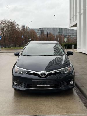 Zaļš Toyota Auris 2016 Viļņa, ar dzinēja tilpumu 1.60 L un nobraukumu 82 tūkst. km par 9290 €, foto 8 vietnē AUTOMOTO.COM.LV