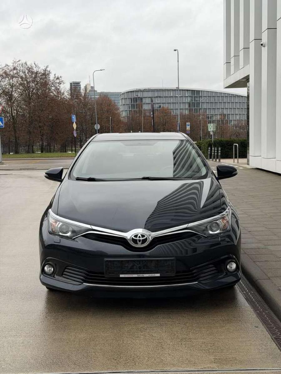 Zaļš Toyota Auris 2016 Viļņa, ar dzinēja tilpumu 1.60 L un nobraukumu 82 tūkst. km par 9290 €, foto 8 vietnē AUTOMOTO.COM.LV