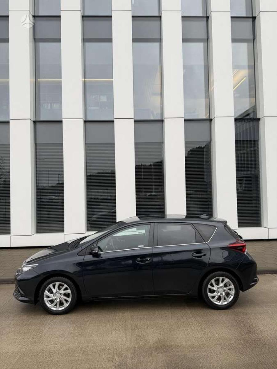 Zaļš Toyota Auris 2016 Viļņa, ar dzinēja tilpumu 1.60 L un nobraukumu 82 tūkst. km par 9290 €, foto 17 vietnē AUTOMOTO.COM.LV
