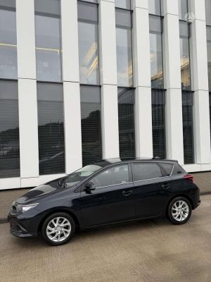 Zaļš Toyota Auris 2016 Viļņa, ar dzinēja tilpumu 1.60 L un nobraukumu 82 tūkst. km par 9290 €, foto 21 vietnē AUTOMOTO.COM.LV