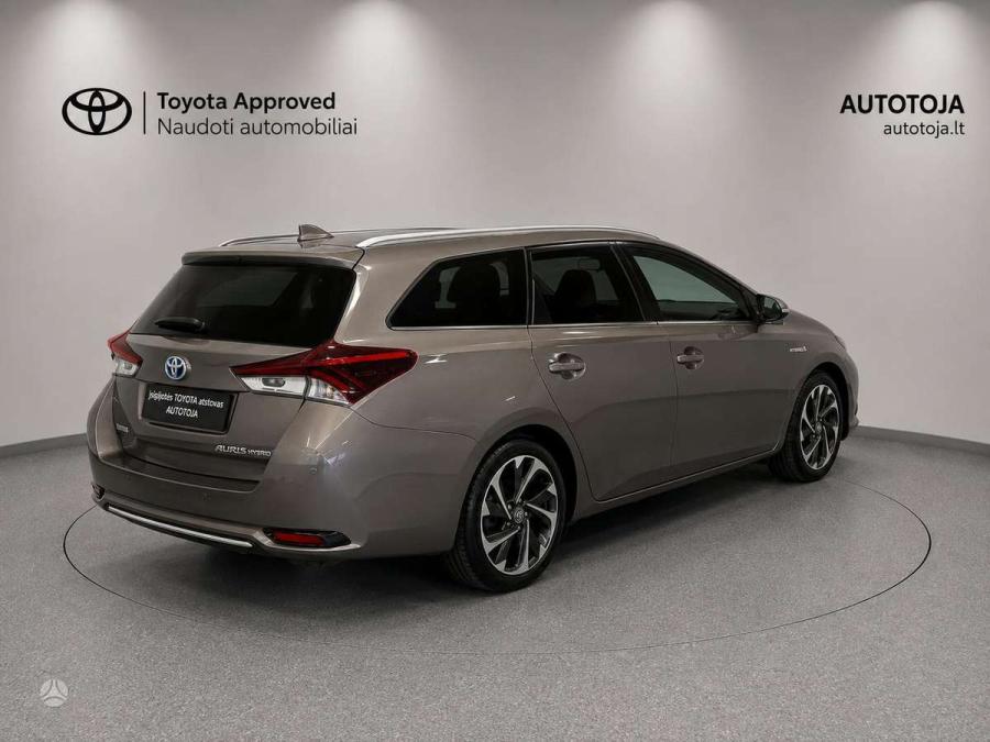 Zaļš Toyota Auris 2016 Kauņa, ar dzinēja tilpumu 1.80 L un nobraukumu 157 tūkst. km par 12500 €, foto 3 vietnē AUTOMOTO.COM.LV