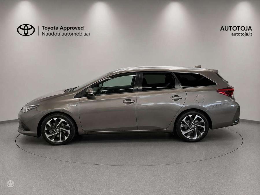 Zaļš Toyota Auris 2016 Kauņa, ar dzinēja tilpumu 1.80 L un nobraukumu 157 tūkst. km par 12500 €, foto 4 vietnē AUTOMOTO.COM.LV