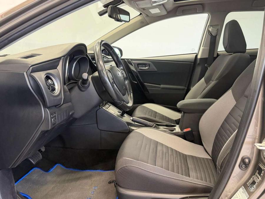 Zaļš Toyota Auris 2016 Kauņa, ar dzinēja tilpumu 1.80 L un nobraukumu 157 tūkst. km par 12500 €, foto 12 vietnē AUTOMOTO.COM.LV