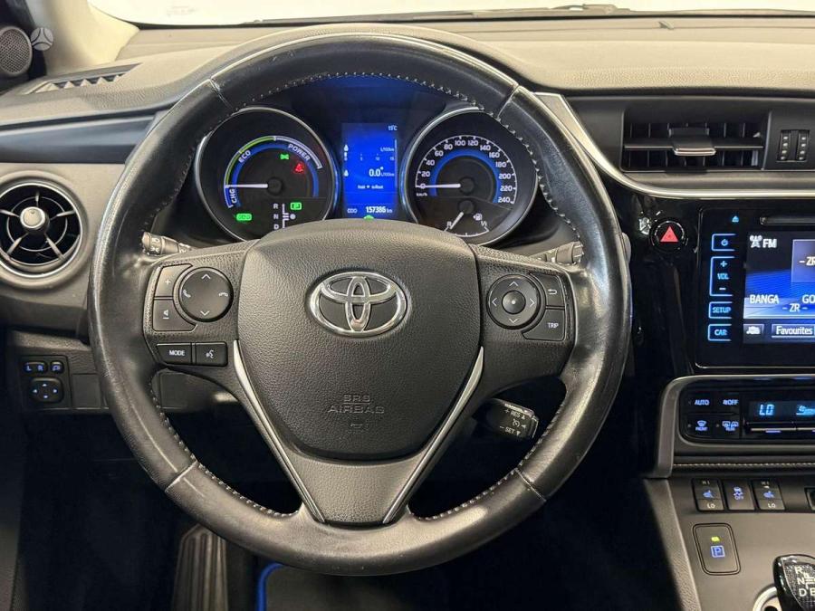 Zaļš Toyota Auris 2016 Kauņa, ar dzinēja tilpumu 1.80 L un nobraukumu 157 tūkst. km par 12500 €, foto 13 vietnē AUTOMOTO.COM.LV